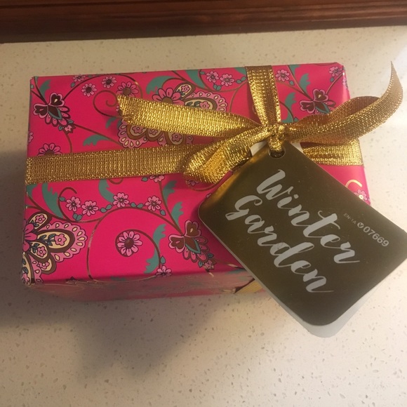 Lush | Makeup | Lush Winter Garden Gift Box | Poshmark